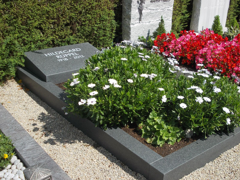 Grabsteine von Andreas Kerner GmbH Steinmetzbetrieb Bad Staffelstein